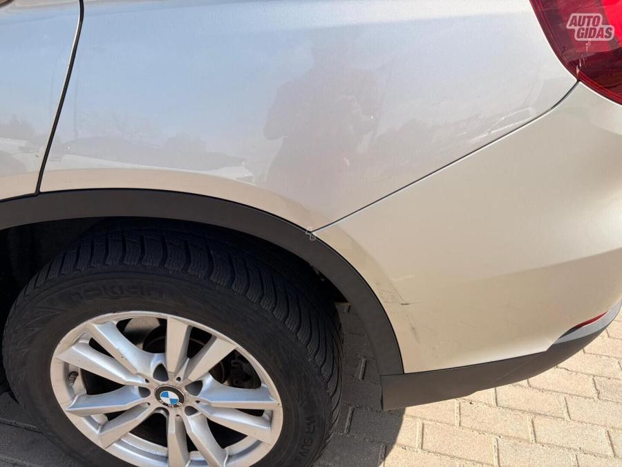 BMW X5 2015 in Vilnius, with an engine capacity of 3.00 L and mileage of 189 thousand km for 15500 €, photo 11 on AUTOMOTO.COM.LV
