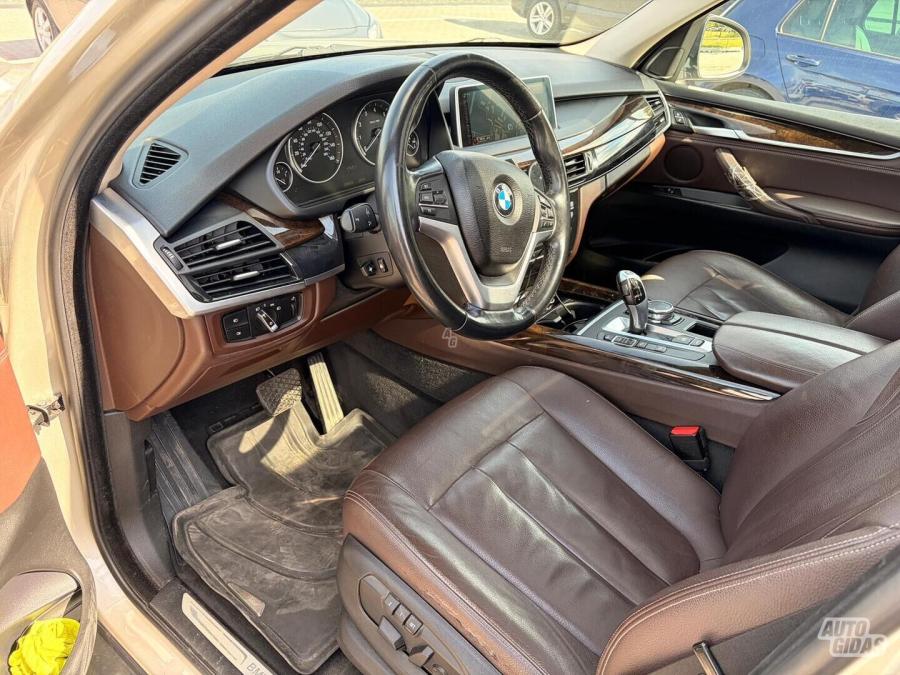 BMW X5 2015 in Vilnius, with an engine capacity of 3.00 L and mileage of 189 thousand km for 15500 €, photo 13 on AUTOMOTO.COM.LV