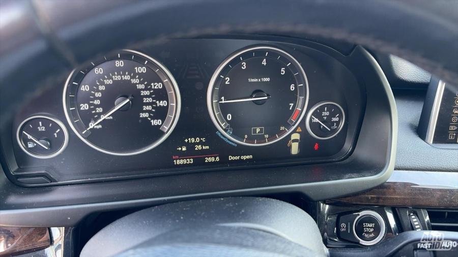 BMW X5 2015 in Vilnius, with an engine capacity of 3.00 L and mileage of 189 thousand km for 15500 €, photo 14 on AUTOMOTO.COM.LV