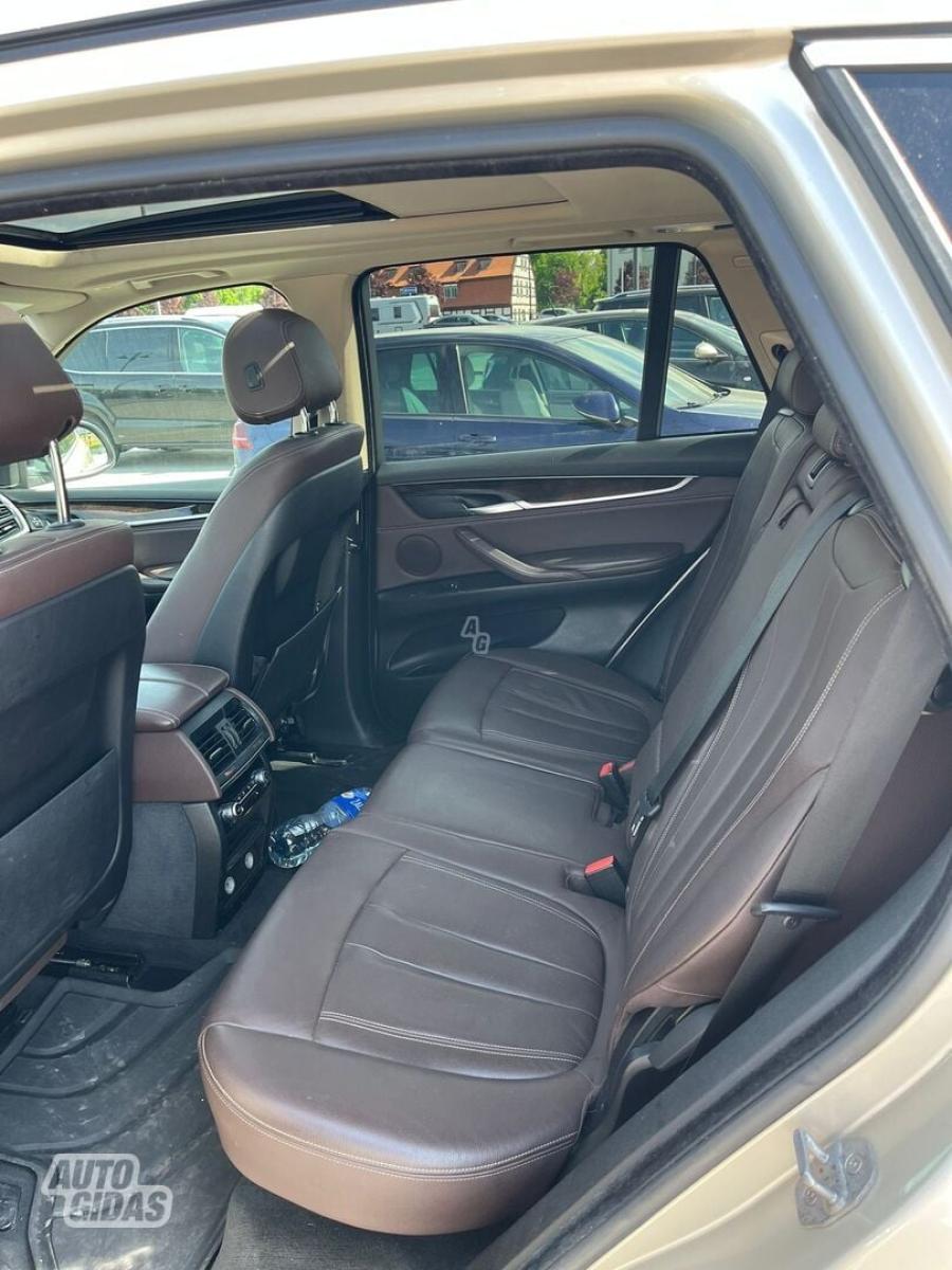 BMW X5 2015 in Vilnius, with an engine capacity of 3.00 L and mileage of 189 thousand km for 15500 €, photo 17 on AUTOMOTO.COM.LV