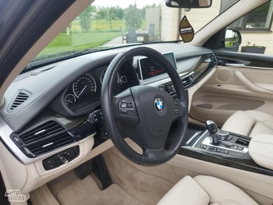 BMW X5 2015 in Kaunas, with an engine capacity of 3.00 L and mileage of 312 thousand km for 16999 €, photo 10 on AUTOMOTO.COM.LV
