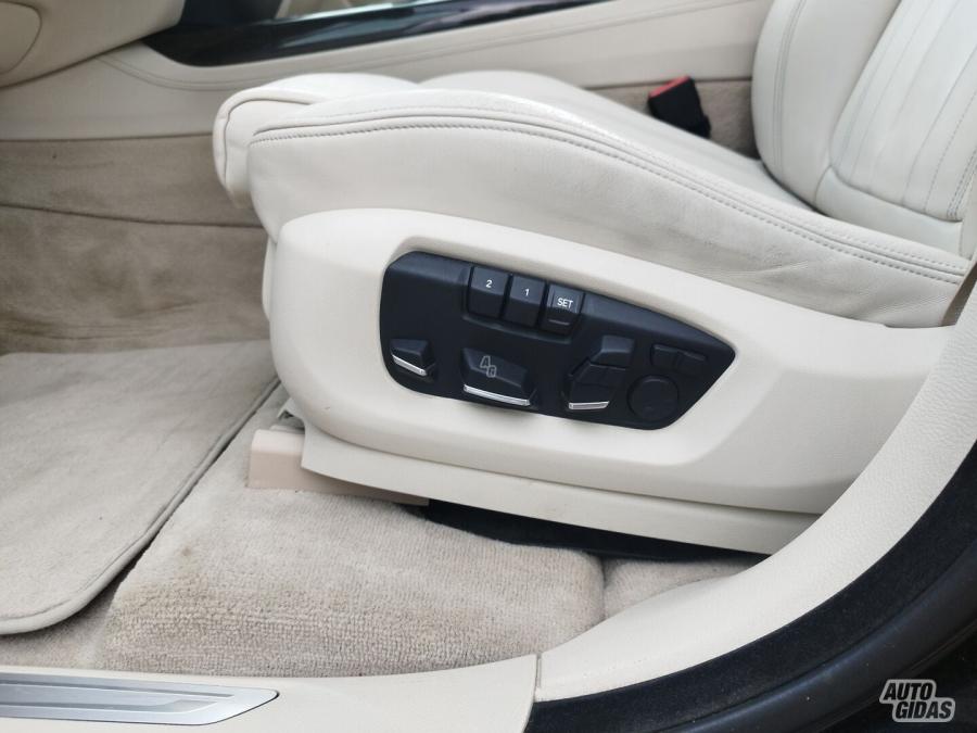 BMW X5 2015 in Kaunas, with an engine capacity of 3.00 L and mileage of 312 thousand km for 16999 €, photo 12 on AUTOMOTO.COM.LV