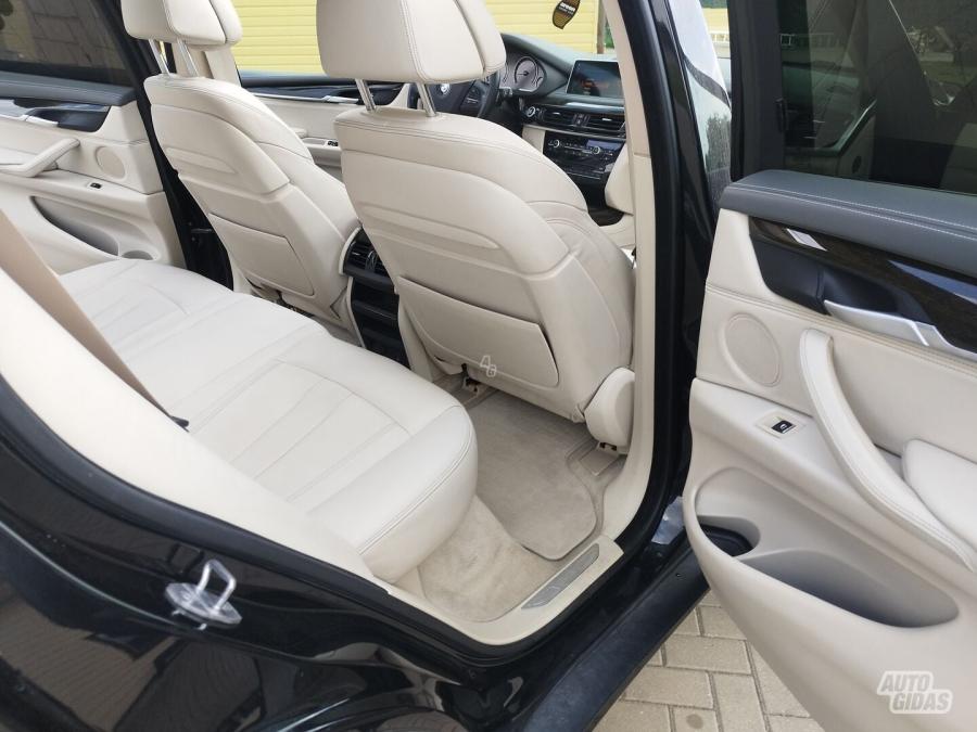 BMW X5 2015 in Kaunas, with an engine capacity of 3.00 L and mileage of 312 thousand km for 16999 €, photo 18 on AUTOMOTO.COM.LV
