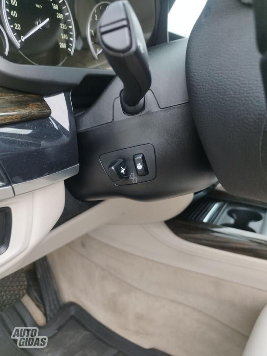 BMW X5 2015 in Kaunas, with an engine capacity of 3.00 L and mileage of 312 thousand km for 16999 €, photo 19 on AUTOMOTO.COM.LV