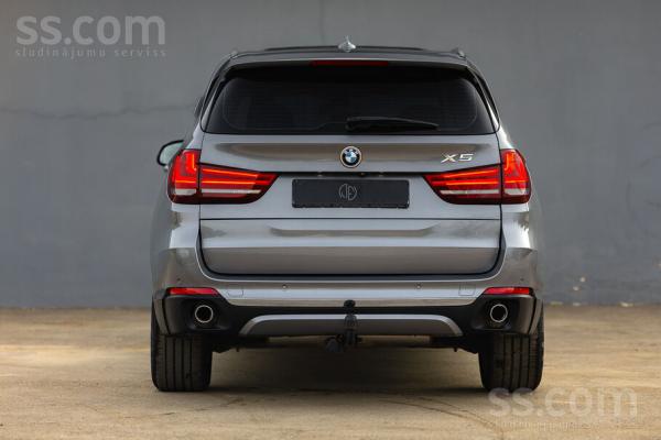 BMW X5 2015 in Jelgava, with an engine capacity of 3.00 L and mileage of 258 thousand km for 17800 €, photo 7 on AUTOMOTO.COM.LV