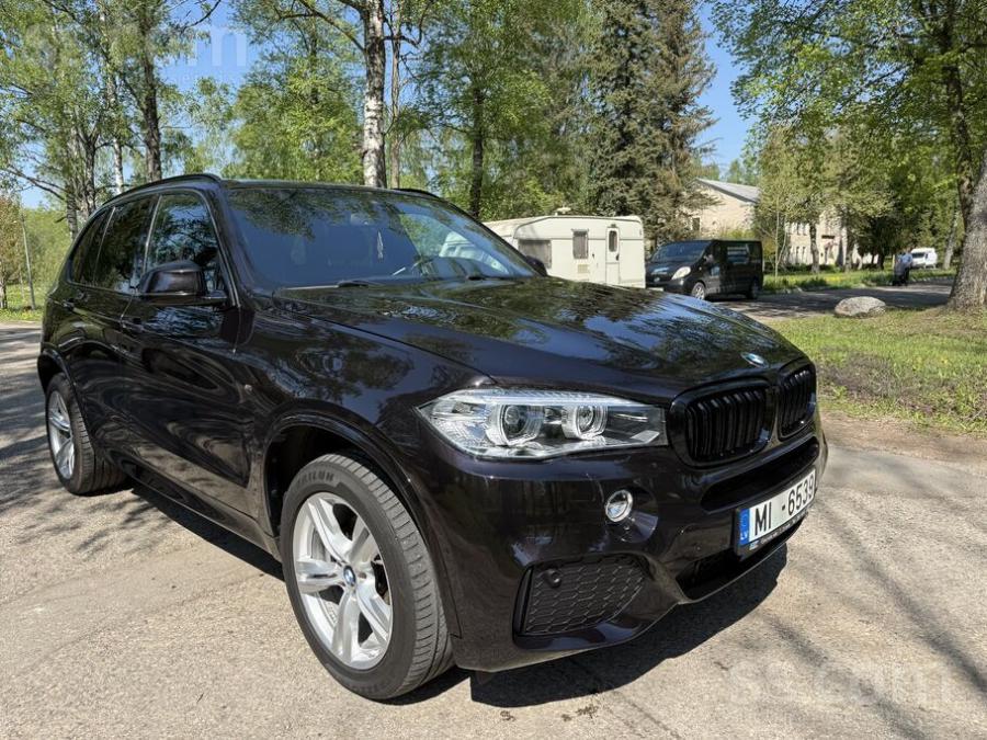 BMW X5 2015 Dobele, ar dzinēja tilpumu 3.00 L un nobraukumu 297 tūkst. km par 19700 €, foto 4 vietnē AUTOMOTO.COM.LV