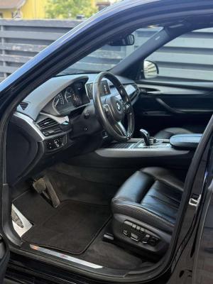BMW X5 2015 in Kaunas, with an engine capacity of 2.99 L and mileage of 284 thousand km for 19900 €, photo 6 on AUTOMOTO.COM.LV