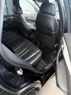 BMW X5 2015 in Kaunas, with an engine capacity of 2.99 L and mileage of 284 thousand km for 19900 €, photo 9 on AUTOMOTO.COM.LV