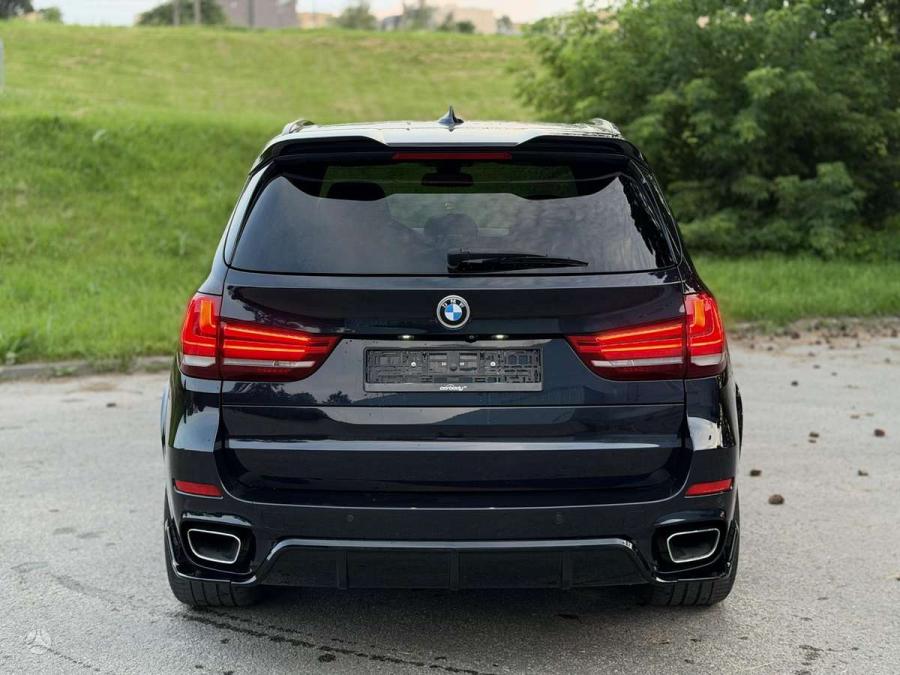 BMW X5 2015 in Vilnius, with an engine capacity of 2.99 L and mileage of 220 thousand km for 20390 €, photo 7 on AUTOMOTO.COM.LV