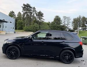 BMW X5 2015 in Vilnius, with an engine capacity of 2.99 L and mileage of 220 thousand km for 20390 €, photo 9 on AUTOMOTO.COM.LV