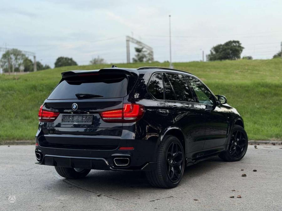 BMW X5 2015 in Vilnius, with an engine capacity of 2.99 L and mileage of 220 thousand km for 20390 €, photo 13 on AUTOMOTO.COM.LV