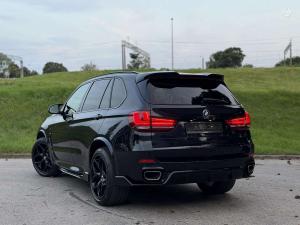 BMW X5 2015 in Vilnius, with an engine capacity of 2.99 L and mileage of 220 thousand km for 20390 €, photo 14 on AUTOMOTO.COM.LV
