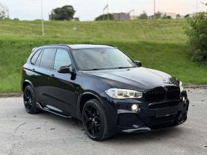 BMW X5 2015 in Vilnius, with an engine capacity of 2.99 L and mileage of 220 thousand km for 20390 €, photo 15 on AUTOMOTO.COM.LV
