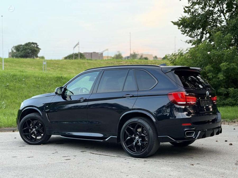 BMW X5 2015 in Vilnius, with an engine capacity of 2.99 L and mileage of 220 thousand km for 20390 €, photo 16 on AUTOMOTO.COM.LV