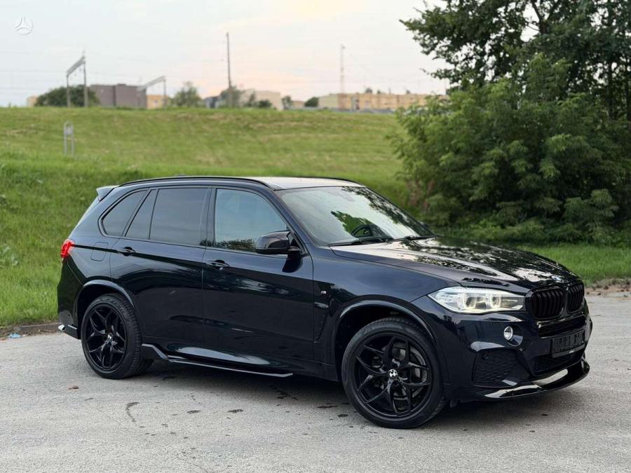 BMW X5 2015 in Vilnius, with an engine capacity of 2.99 L and mileage of 220 thousand km for 20390 €, photo 17 on AUTOMOTO.COM.LV