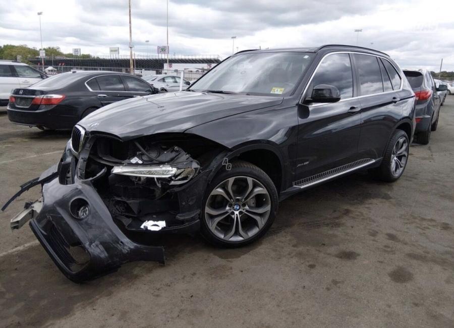 BMW X5 2015 Marijampole, ar dzinēja tilpumu 3.00 L un nobraukumu 147 tūkst. km par 10000 €, foto 3 vietnē AUTOMOTO.COM.LV