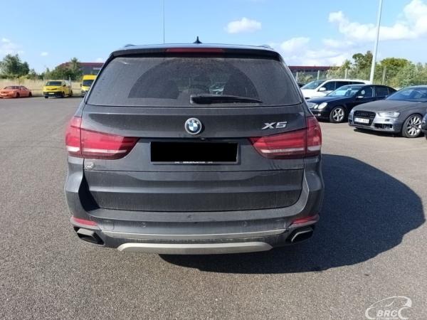 BMW X5 2015 in Vilnius, with an engine capacity of 4.40 L and mileage of 283 thousand km for 11900 €, photo 5 on AUTOMOTO.COM.LV