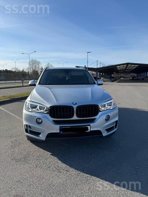 BMW X5 2016 Rīga, ar dzinēja tilpumu 2.00 L un nobraukumu 256 tūkst. km par 18900 €, foto 1 vietnē AUTOMOTO.COM.LV