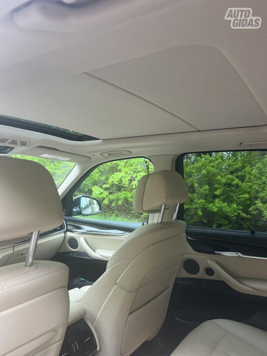 BMW X5 2016 in Kaunas, with an engine capacity of 3.00 L and mileage of 135 thousand km for 23500 €, photo 11 on AUTOMOTO.COM.LV