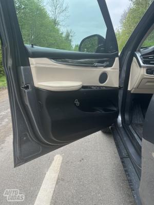 BMW X5 2016 in Kaunas, with an engine capacity of 3.00 L and mileage of 135 thousand km for 23500 €, photo 12 on AUTOMOTO.COM.LV