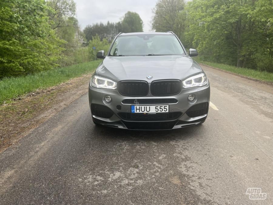 BMW X5 2016 in Kaunas, with an engine capacity of 3.00 L and mileage of 135 thousand km for 23500 €, photo 1 on AUTOMOTO.COM.LV