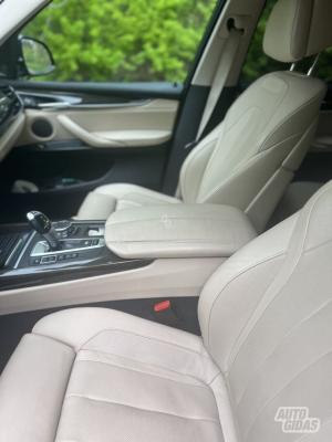 BMW X5 2016 in Kaunas, with an engine capacity of 3.00 L and mileage of 135 thousand km for 23500 €, photo 13 on AUTOMOTO.COM.LV