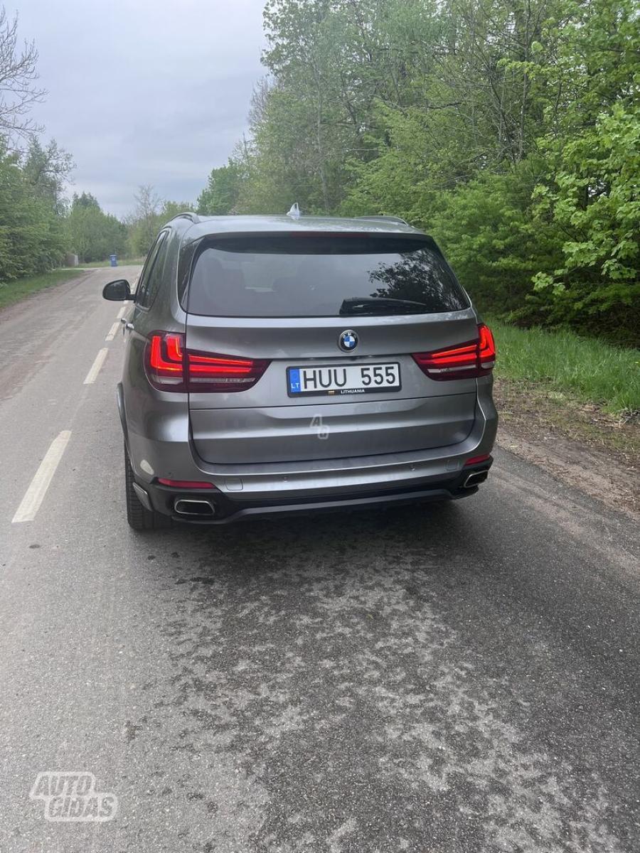 BMW X5 2016 in Kaunas, with an engine capacity of 3.00 L and mileage of 135 thousand km for 23500 €, photo 32 on AUTOMOTO.COM.LV