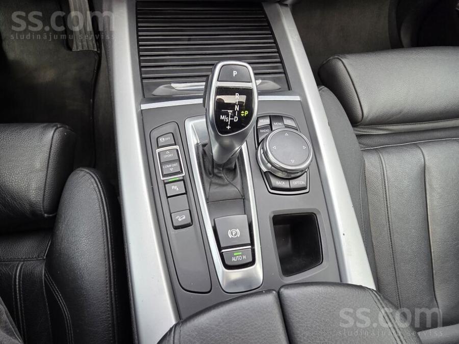 BMW X5 2016 in Kuldiga, with an engine capacity of 3.00 L and mileage of 222 thousand km for 19990 €, photo 20 on AUTOMOTO.COM.LV
