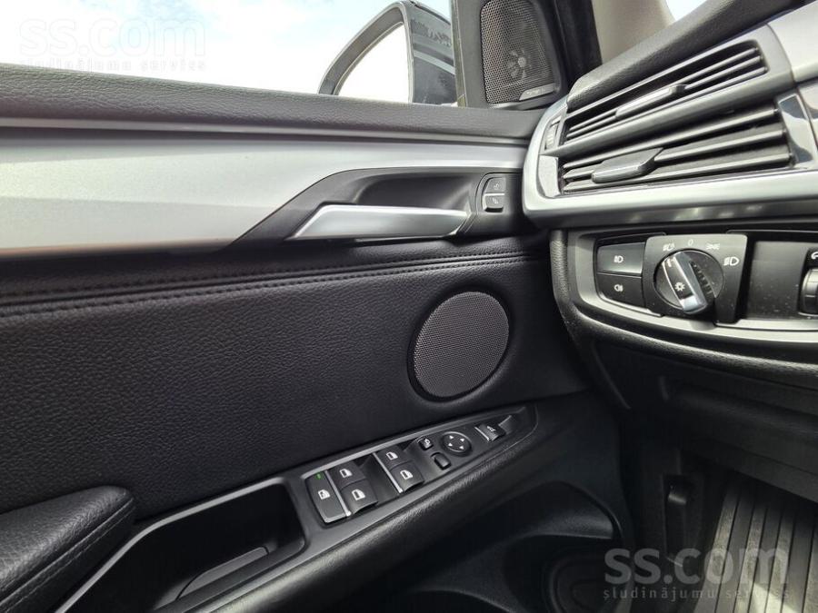 BMW X5 2016 in Kuldiga, with an engine capacity of 3.00 L and mileage of 222 thousand km for 19990 €, photo 24 on AUTOMOTO.COM.LV