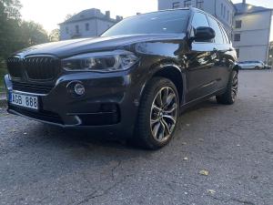 BMW X5 2016 in Kretinga, with an engine capacity of 3.00 L and mileage of 263 thousand km for 17500 €, photo 10 on AUTOMOTO.COM.LV