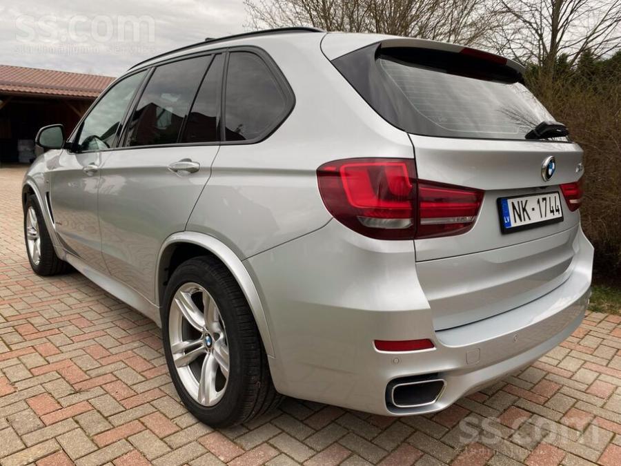 BMW X5 2017 in Riga, with an engine capacity of 3.00 L and mileage of 159 thousand km for 32100 €, photo 4 on AUTOMOTO.COM.LV
