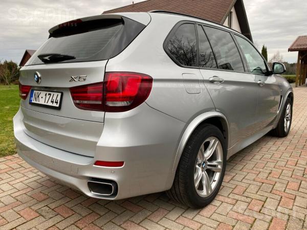 BMW X5 2017 in Riga, with an engine capacity of 3.00 L and mileage of 159 thousand km for 32100 €, photo 6 on AUTOMOTO.COM.LV