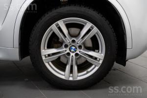 BMW X5 2017 in Riga, with an engine capacity of 3.00 L and mileage of 161 thousand km for 27900 €, photo 12 on AUTOMOTO.COM.LV