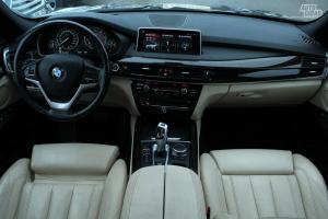 BMW X5 2017 in Avizieniai, with an engine capacity of 3.00 L and mileage of 123 thousand km for 26400 €, photo 9 on AUTOMOTO.COM.LV