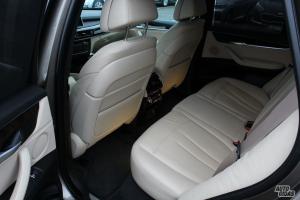 BMW X5 2017 in Avizieniai, with an engine capacity of 3.00 L and mileage of 123 thousand km for 26400 €, photo 12 on AUTOMOTO.COM.LV