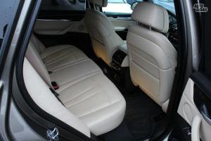 BMW X5 2017 in Avizieniai, with an engine capacity of 3.00 L and mileage of 123 thousand km for 26400 €, photo 13 on AUTOMOTO.COM.LV