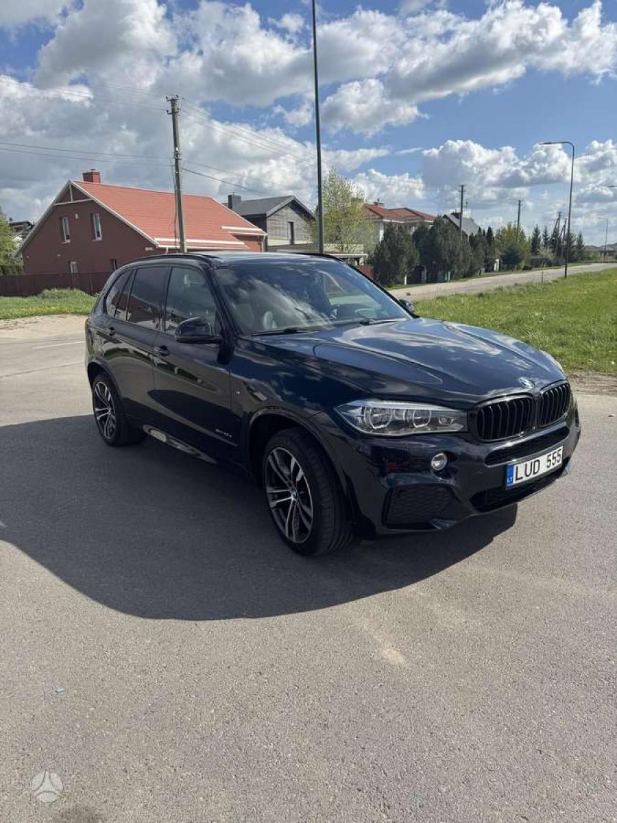 BMW X5 2017 in Kaunas, with an engine capacity of 2.99 L and mileage of 330 thousand km for 21000 €, photo 1 on AUTOMOTO.COM.LV