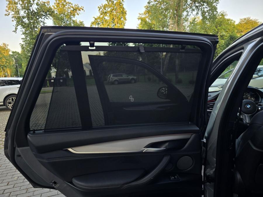 BMW X5 2017 in Radviliskis, with an engine capacity of 2.00 L and mileage of 177 thousand km for 18500 €, photo 29 on AUTOMOTO.COM.LV