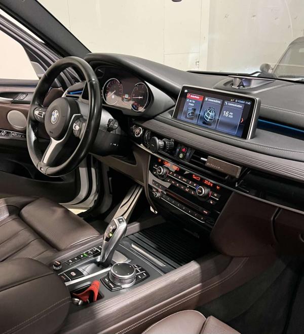 BMW X5 2017 in Klaipeda, with an engine capacity of 0.00 L and mileage of 164 thousand km for 25999 €, photo 2 on AUTOMOTO.COM.LV