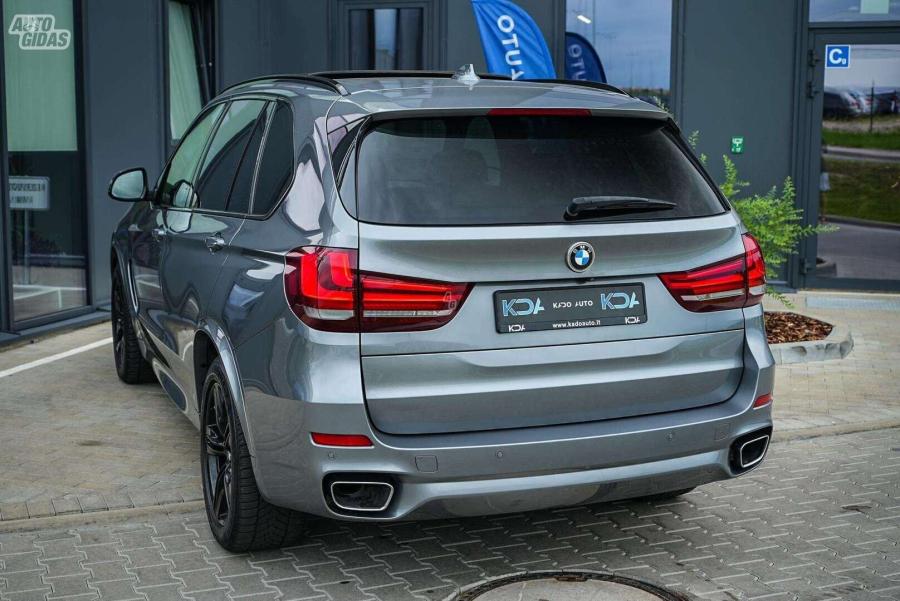 BMW X5 2017 in Kaunas, with an engine capacity of 3.00 L and mileage of 240 thousand km for 26450 €, photo 12 on AUTOMOTO.COM.LV