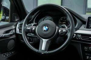 BMW X5 2017 in Kaunas, with an engine capacity of 3.00 L and mileage of 240 thousand km for 26450 €, photo 21 on AUTOMOTO.COM.LV