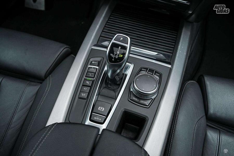 BMW X5 2017 in Kaunas, with an engine capacity of 3.00 L and mileage of 240 thousand km for 26450 €, photo 26 on AUTOMOTO.COM.LV
