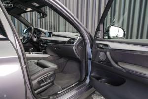 BMW X5 2018 in Marijampole, with an engine capacity of 3.00 L and mileage of 244 thousand km for 24850 €, photo 36 on AUTOMOTO.COM.LV