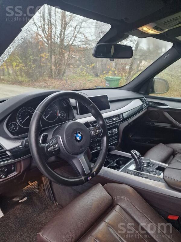 BMW X5 2018 in Riga, with an engine capacity of 3.00 L and mileage of 184 thousand km for 25750 €, photo 2 on AUTOMOTO.COM.LV
