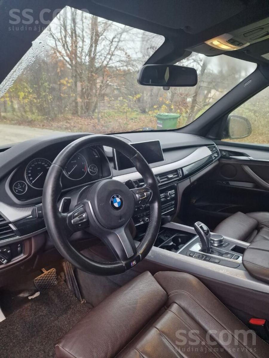 BMW X5 2018 in Riga, with an engine capacity of 3.00 L and mileage of 184 thousand km for 25750 €, photo 3 on AUTOMOTO.COM.LV