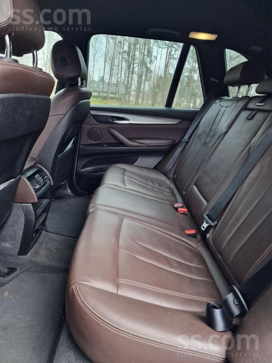 BMW X5 2018 in Riga, with an engine capacity of 3.00 L and mileage of 184 thousand km for 25750 €, photo 9 on AUTOMOTO.COM.LV