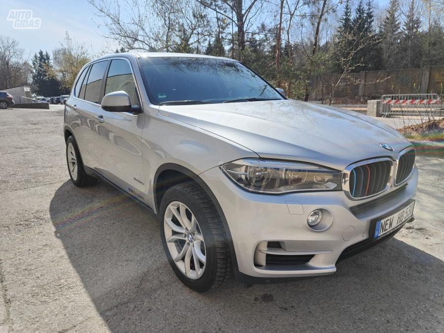 BMW X5 2018 in Vilnius, with an engine capacity of 3.00 L and mileage of 315 thousand km for 17200 €, photo 4 on AUTOMOTO.COM.LV