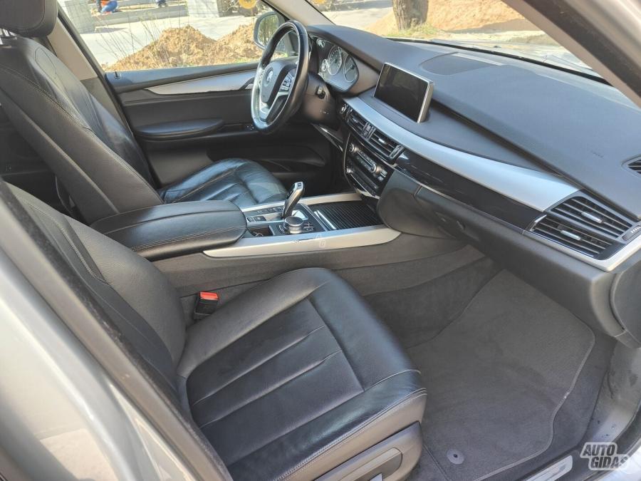 BMW X5 2018 in Vilnius, with an engine capacity of 3.00 L and mileage of 315 thousand km for 17200 €, photo 13 on AUTOMOTO.COM.LV