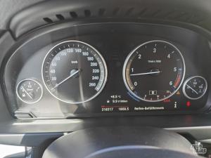 BMW X5 2018 in Vilnius, with an engine capacity of 3.00 L and mileage of 315 thousand km for 17200 €, photo 16 on AUTOMOTO.COM.LV