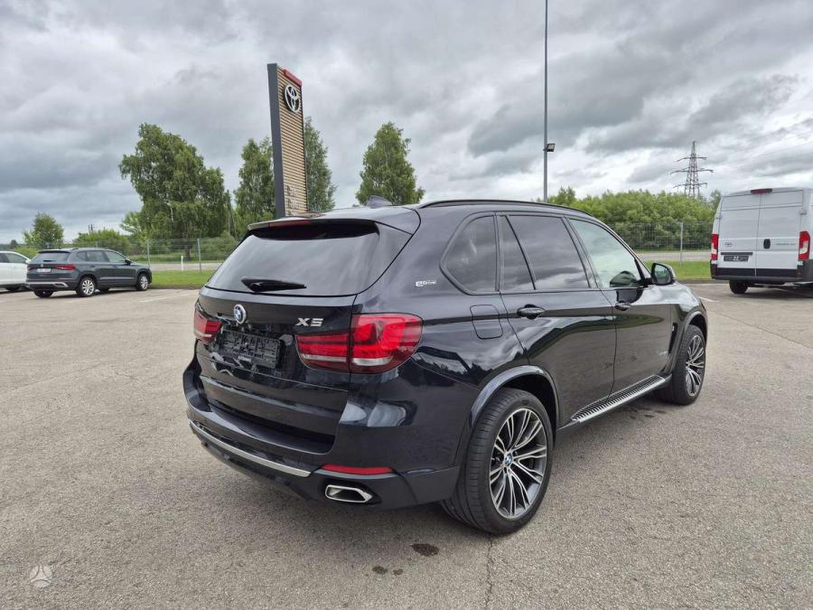 BMW X5 2018 in Panevezys, with an engine capacity of 2.00 L and mileage of 133 thousand km for 24999 €, photo 6 on AUTOMOTO.COM.LV